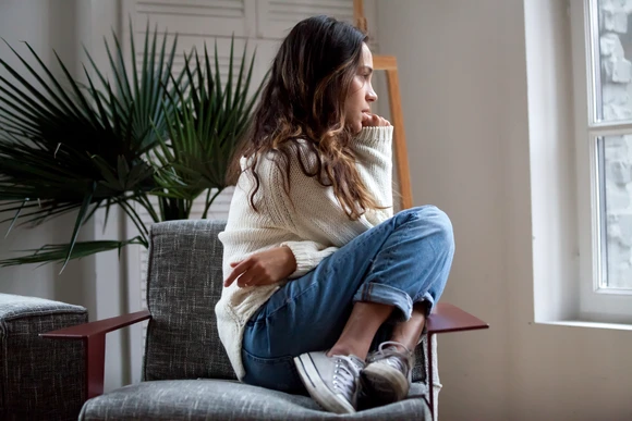 Signs you're not really in love anymore